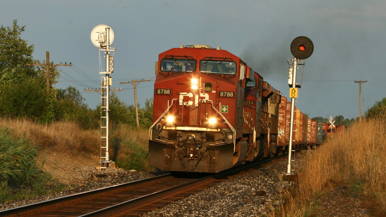 MIXED POWER! CP 8788 at Caledon, ON (AUG 13, 2025) - YouTube