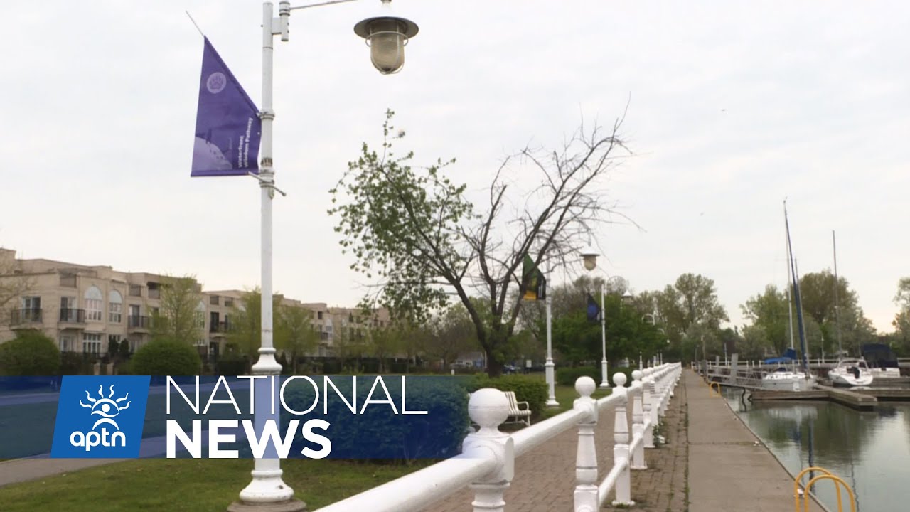 Alderville First Nation artists brighten Cobourg’s waterfront | APTN ...