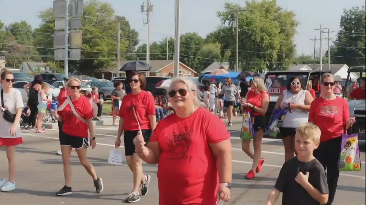 Sikeston closes weeklong festivities with 79th Cotton Carnival Parade ...