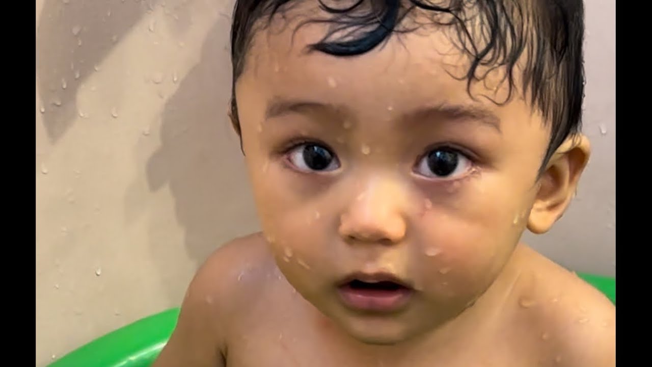 Baby Daniel is playing with water he is so happy 🥰🥰🥰 - YouTube