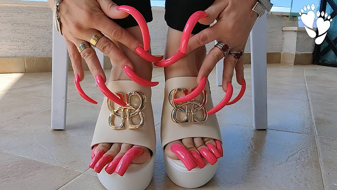 Long Toenails In High Heels