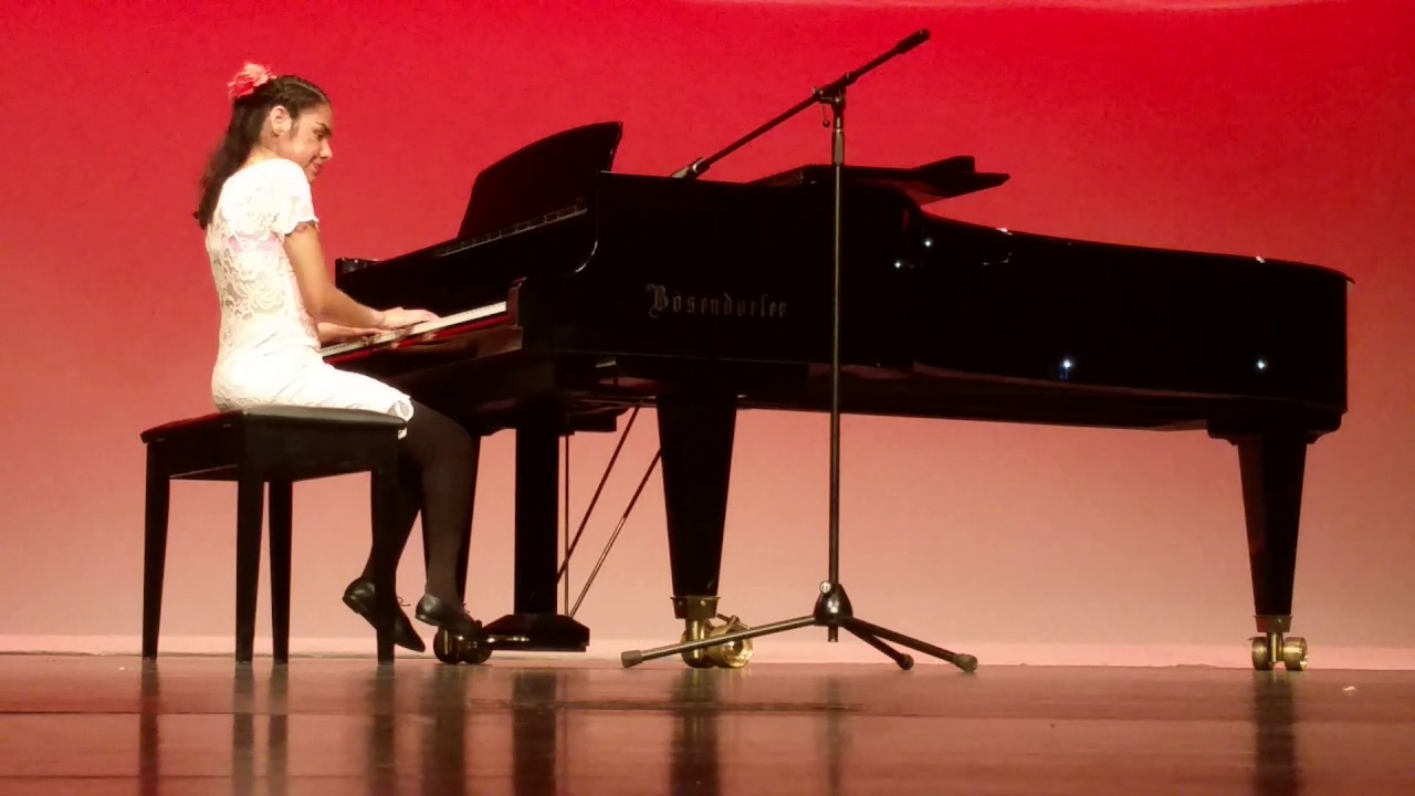 Yesenia playing Mozart Sonata No. 16 - YouTube