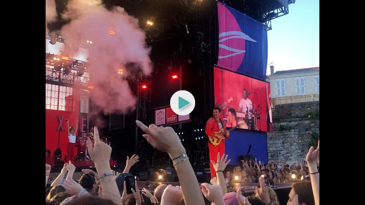 Deluxe : du groove, de l'humour et des "big moustaches" - YouTube