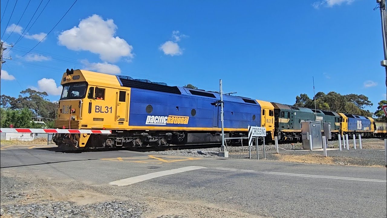 7734V PN loaded grain (BL31+G523+BL26), Dimboola to Geelong, 1050, 29 ...