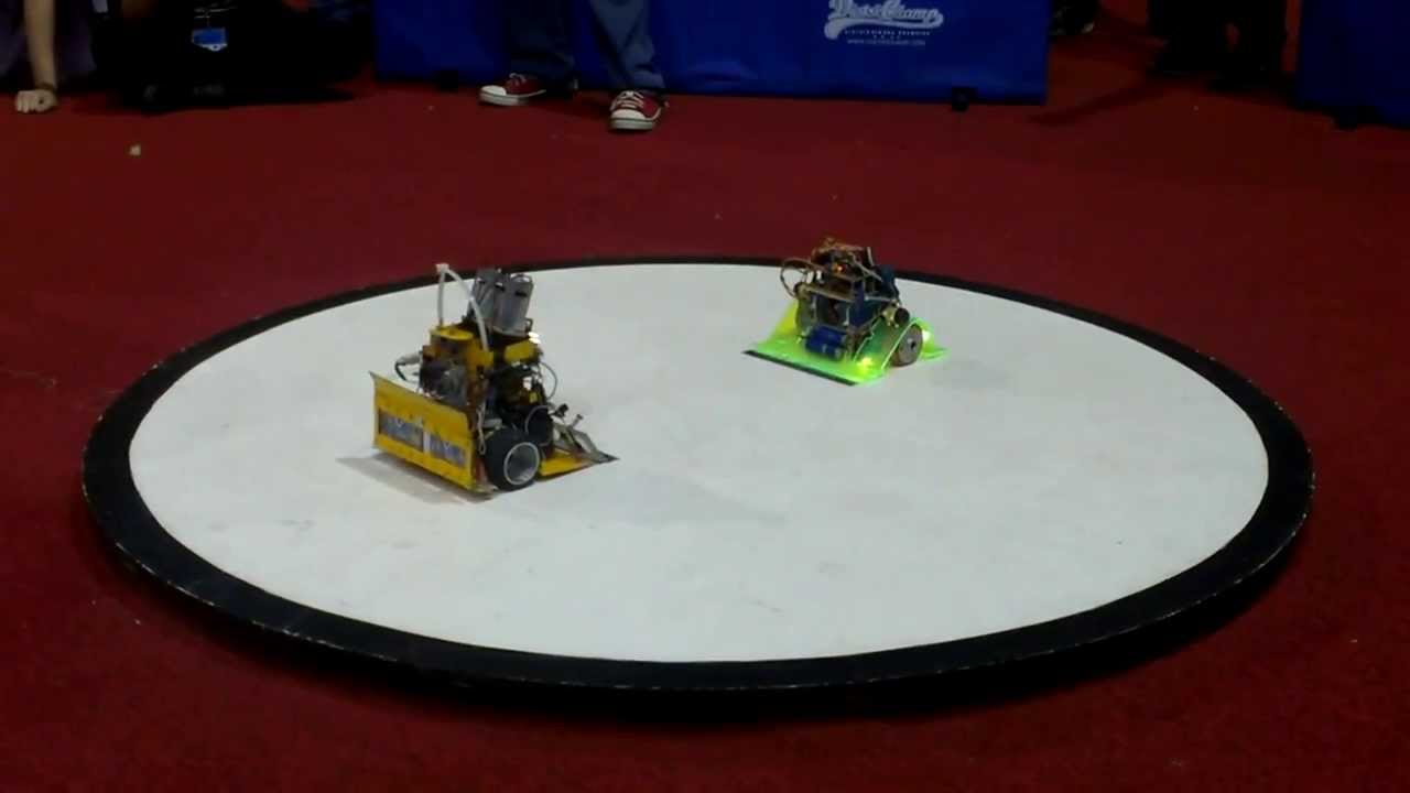 Sumo, CCSBots 2013 Venezuela, Ripper Vs Sumo de Limon - YouTube