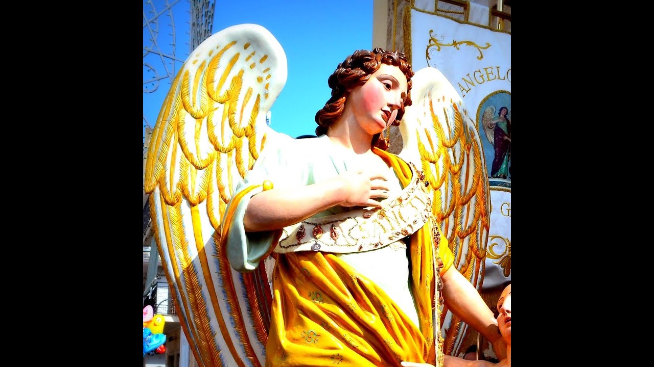 Uscita, Processione e rientro nella sua Chiesa dell'Angelo Custode a ...
