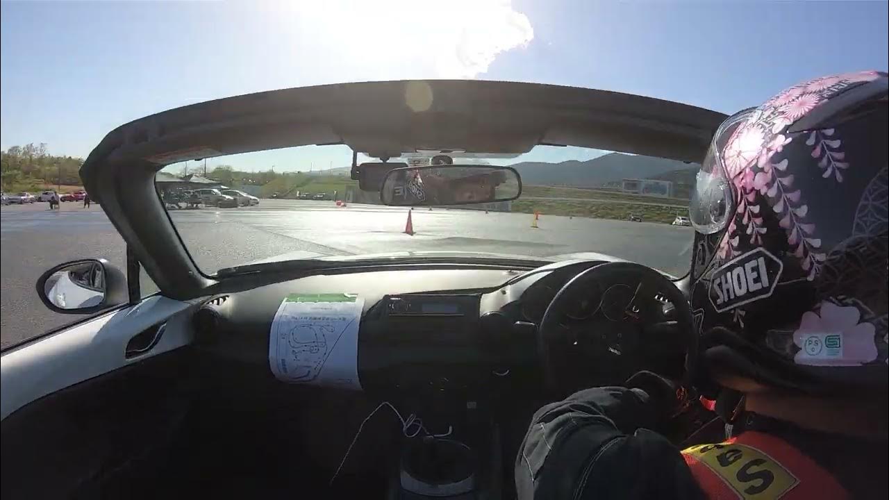 JMRC神奈川ジムカーナシリーズ第1戦お隣”ウェット”ジムカーナ練習会 ロードスター - YouTube