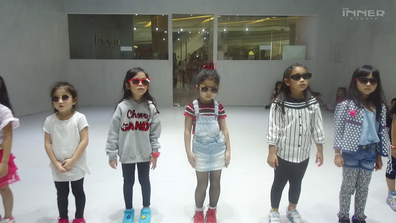 Dance Kids " The lazy song " - YouTube