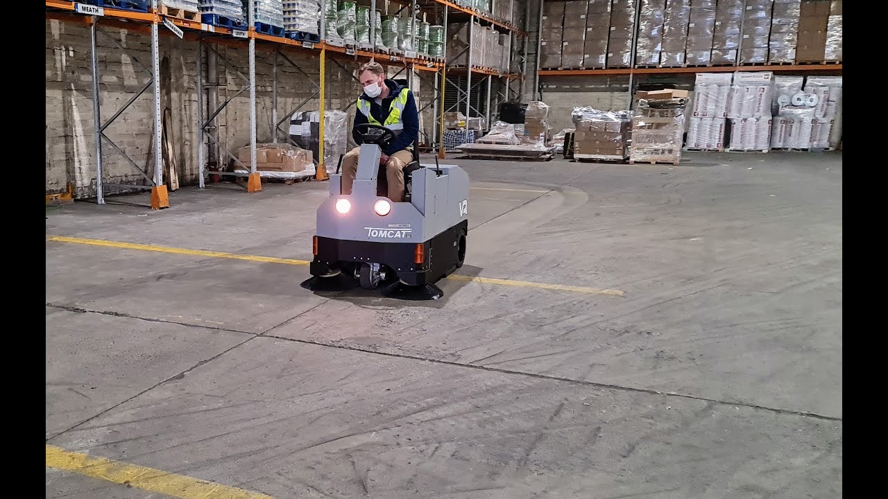 Tomcat VR Sweeper Warehouse cleaning - YouTube