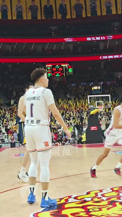 关键三分球！胡明轩 31分6助攻，全场响起MVP。CBA广东宏远 - YouTube