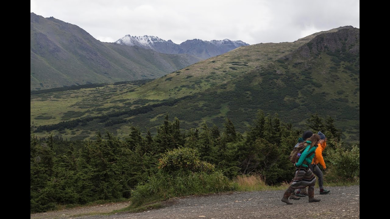 Fresh snow covers Chugach front range peaks - YouTube