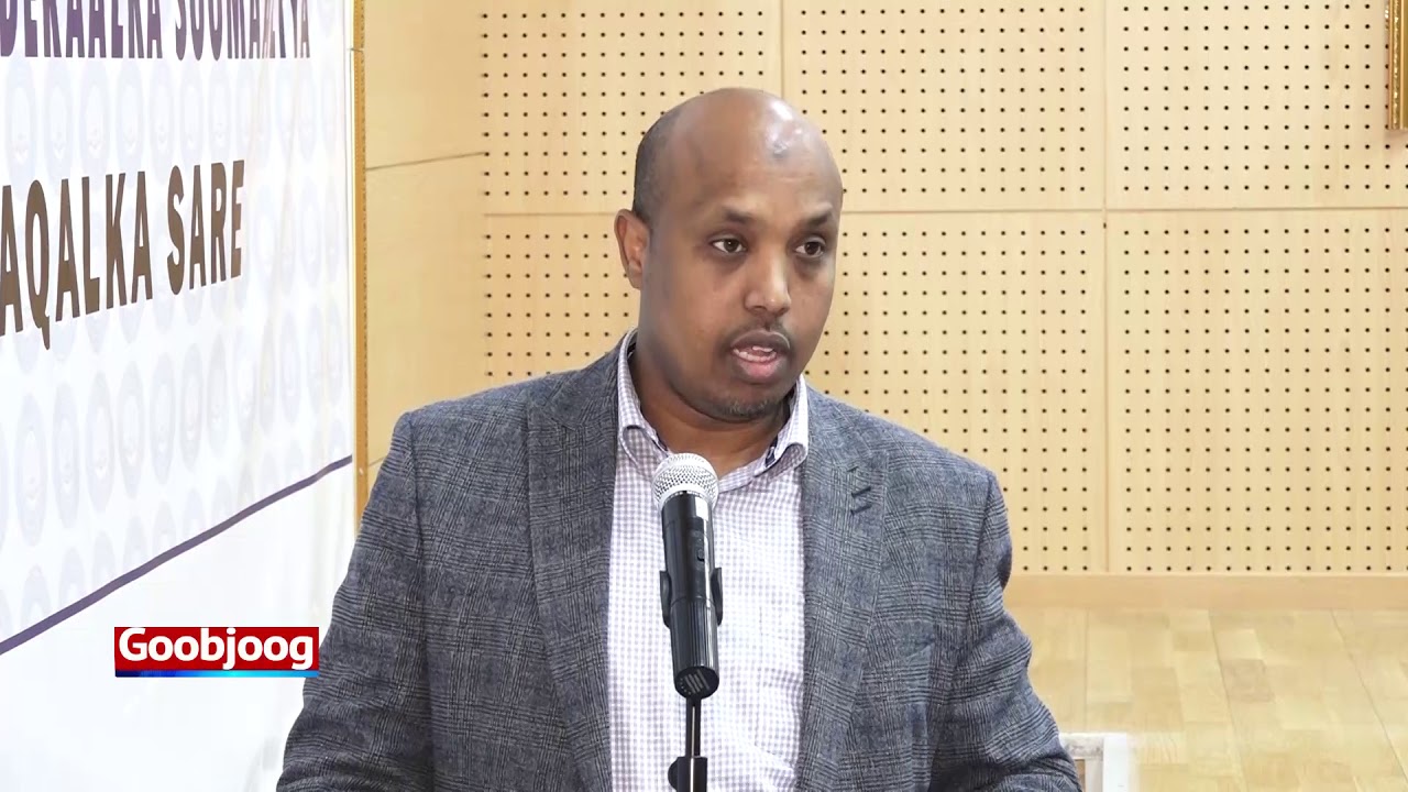 Maxamed Amiin : "Warbaahinta Soomaalidan xaga anshaxa wax badan ayaa ka ...
