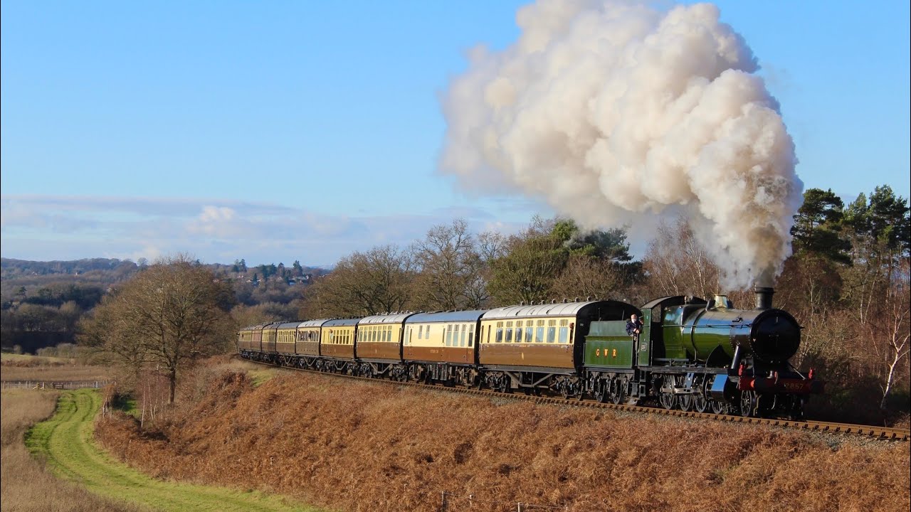 2857 : Heavy Goods Locomotive (thrashes towards Bewdley tunnel on its ...