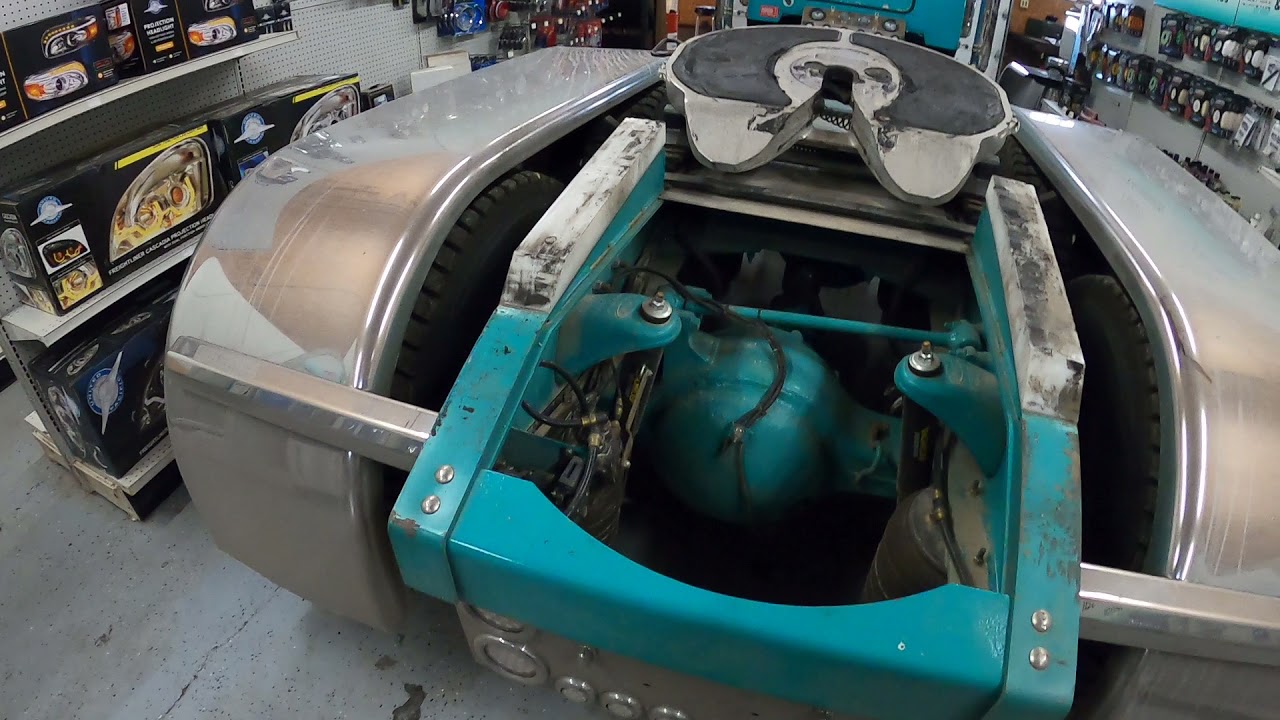 JOYRIDE AN IN DEPTH LOOK AT THE DDEC 8V92 THAT ACTAULLY EXISTS - YouTube