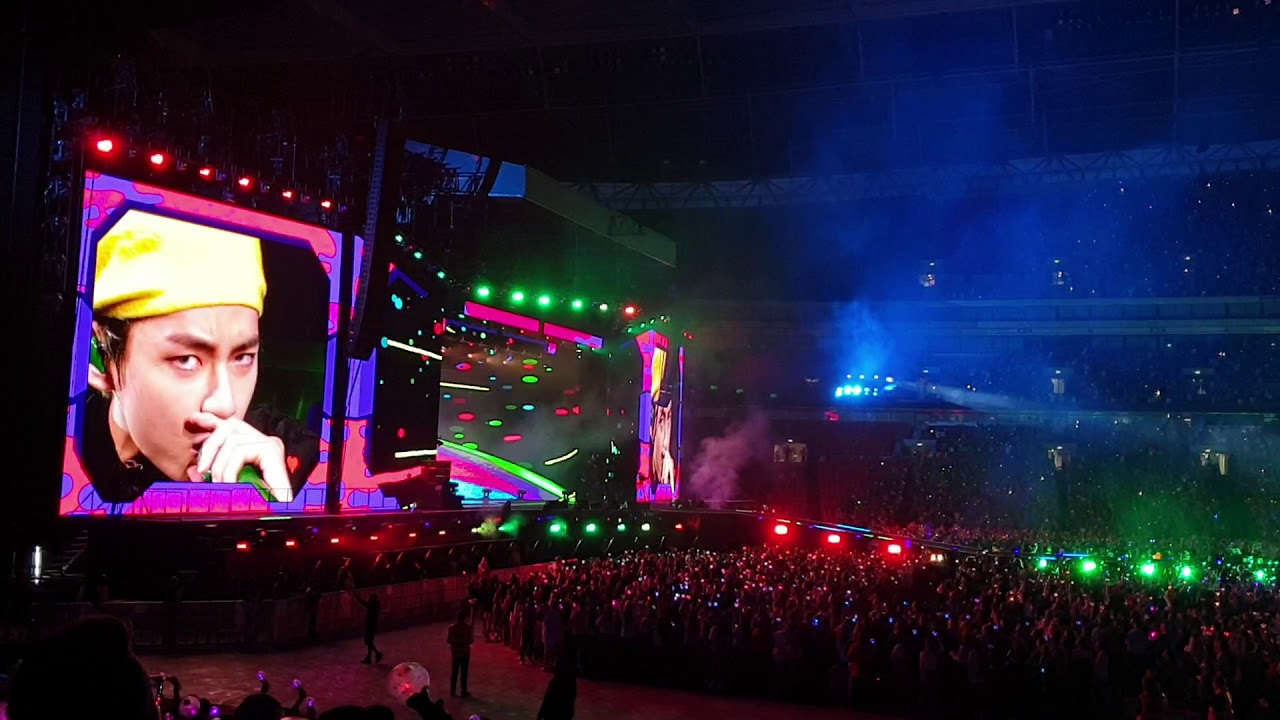 Anpanman and So What - BTS Wembley 2nd June 2019 - YouTube