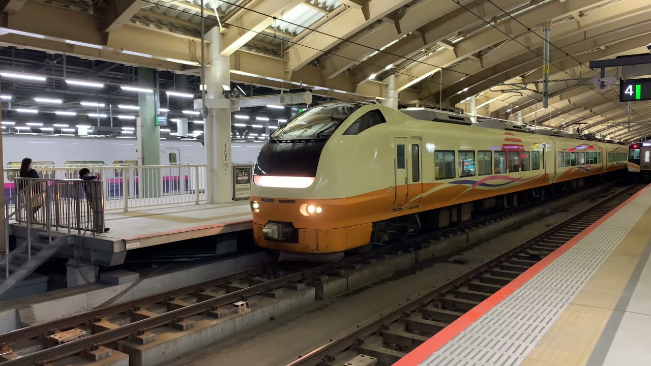 HD 13M E653系 U-103編成 特急いなほ13号 不協和音？音痴なミュージックホーン 新潟駅5番線発車 ※警笛有り(MH:ミュージックホーン) - YouTube