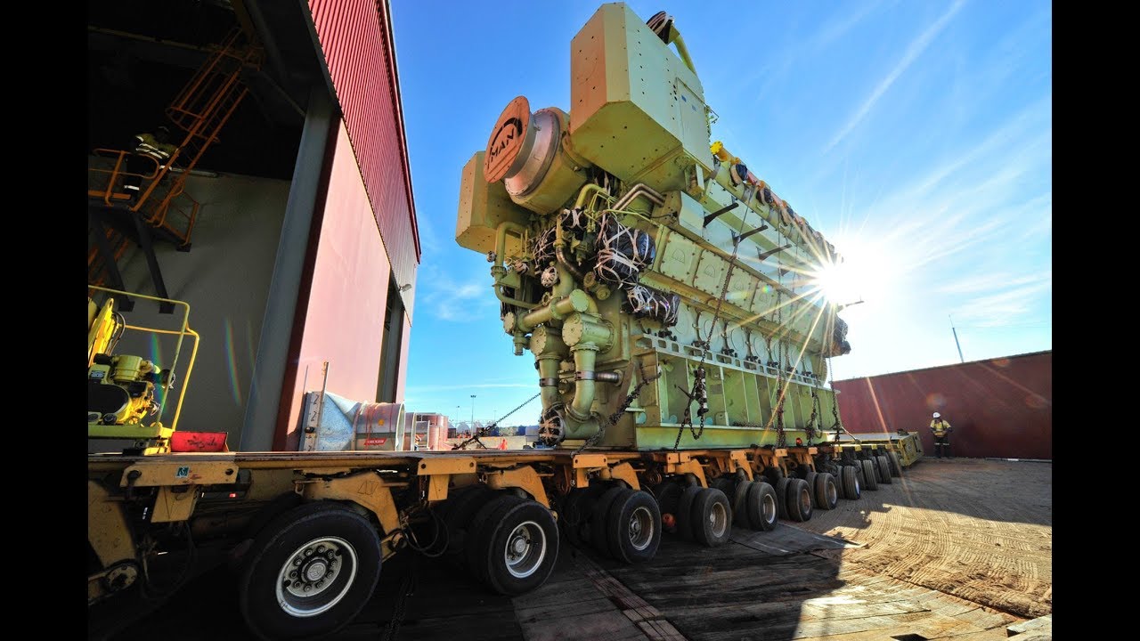 7 Gigantic Engines You Will Not Find In Your Car - YouTube