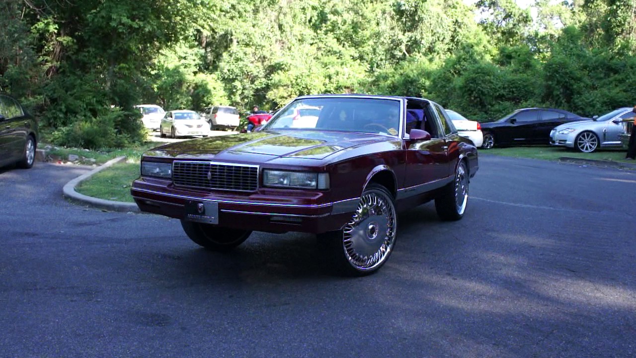 Chevy Monte Carlo and Oldsmobile Cutlass on Dub Floaters Back to Back ...