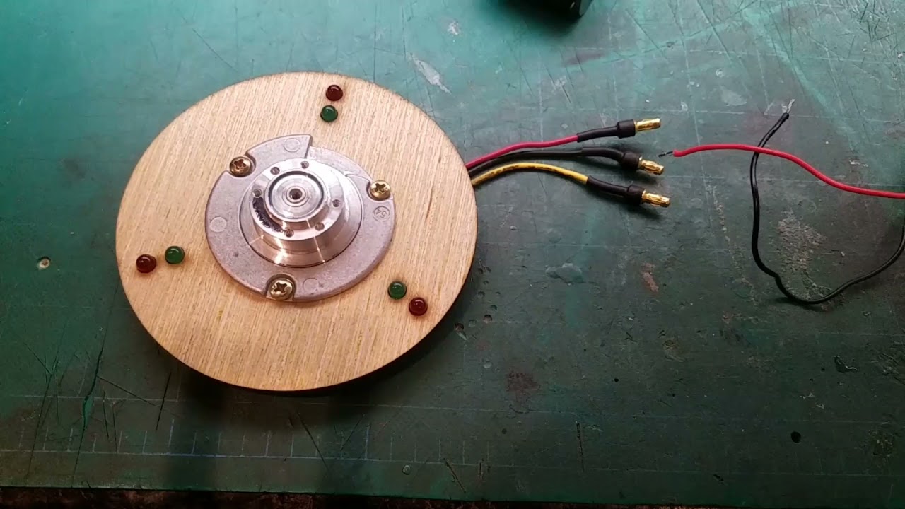 Spinning a brushless motor BY HAND using only a battery - YouTube