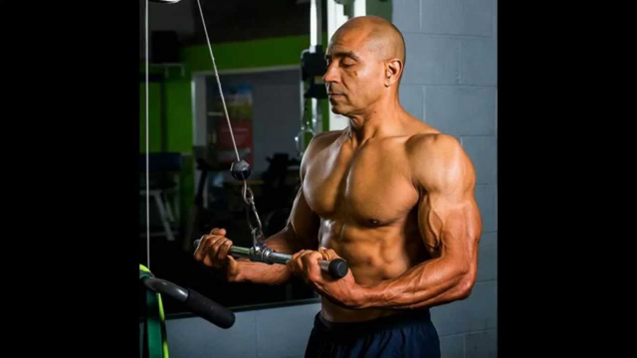 William Powell wins with an amazing posing routine. - YouTube