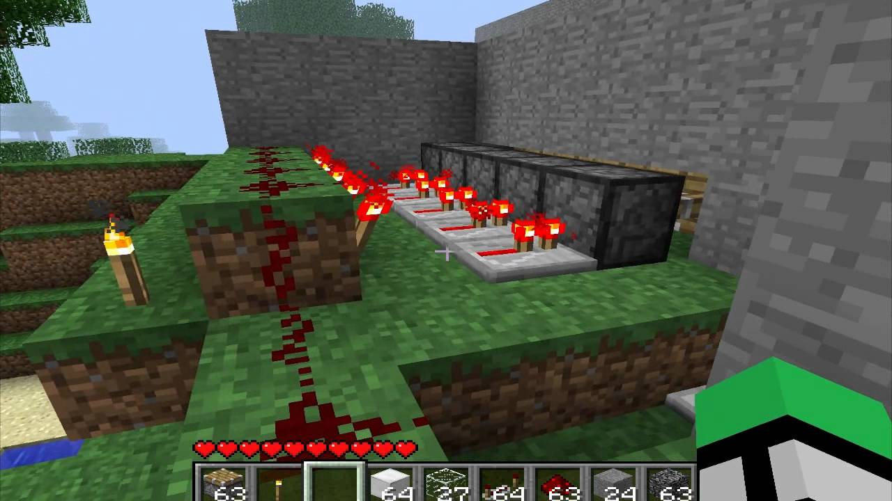 Minecraft 1.7 Piston Door, Hidden DrawBridge and Rotating Wall. - YouTube