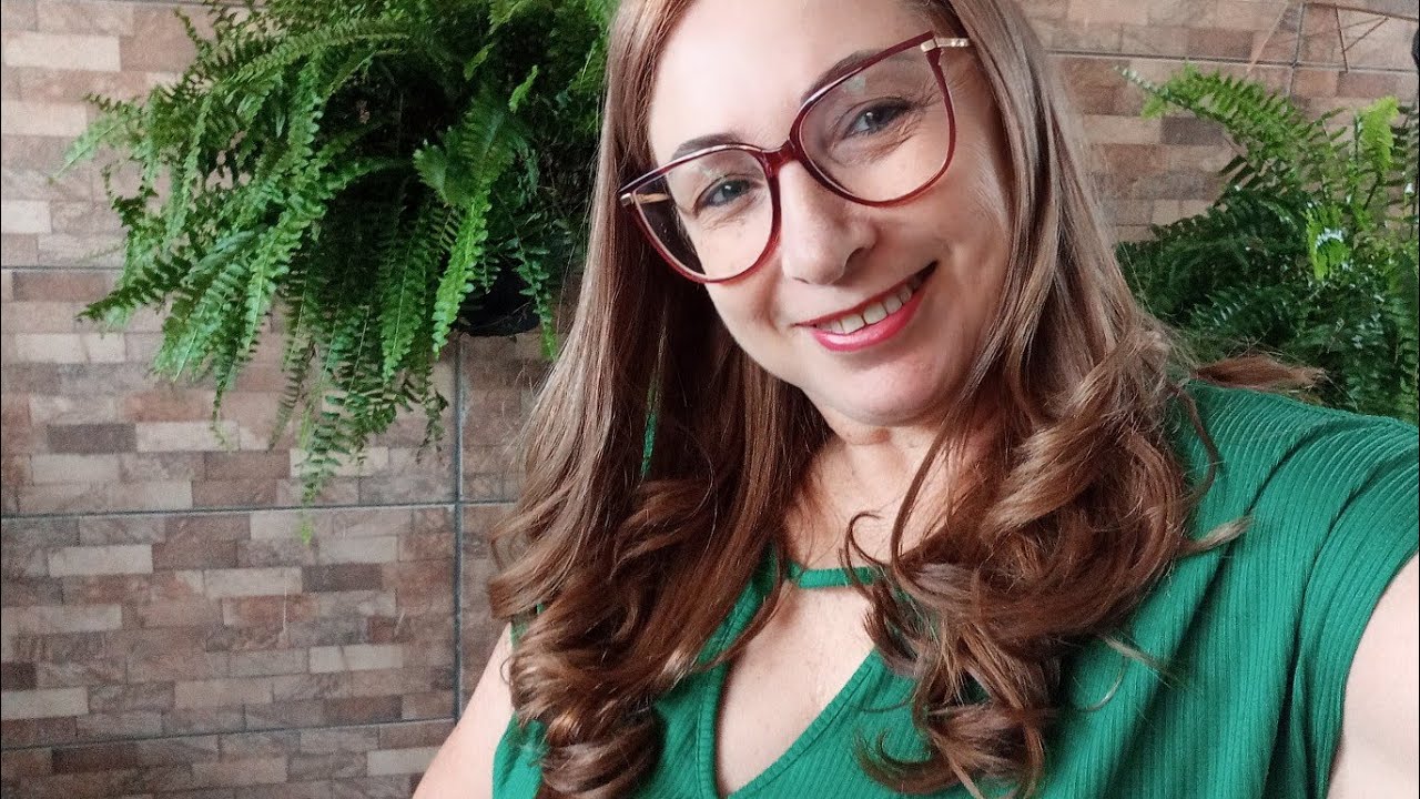 Mariah Araújo Campos Oficial está transmitindo ao vivo! A live começou ...