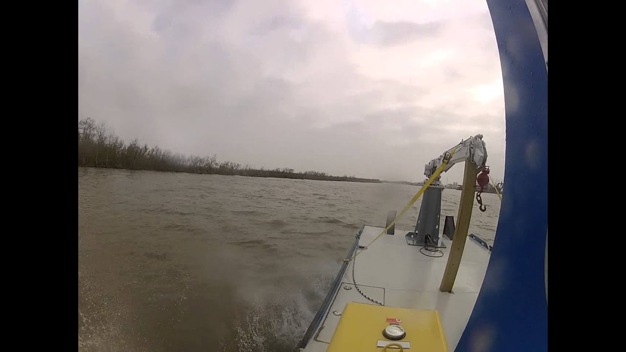 durapolyboats blue barge 40mph2 - YouTube