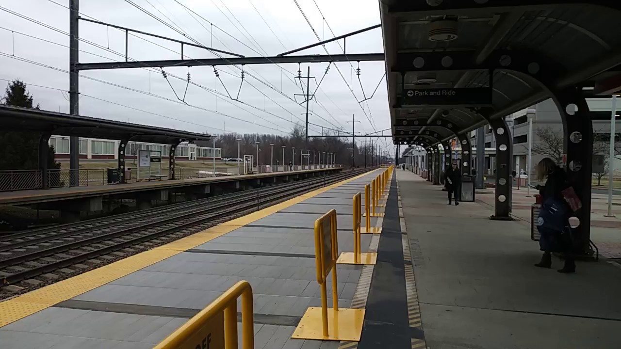 Amtrak Keystone #647 at Hamilton, NJ - YouTube