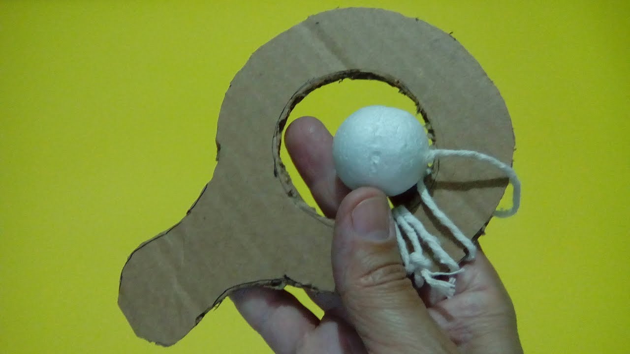 Como fazer um jogo de raquete com papelão e descartáveis diy ...