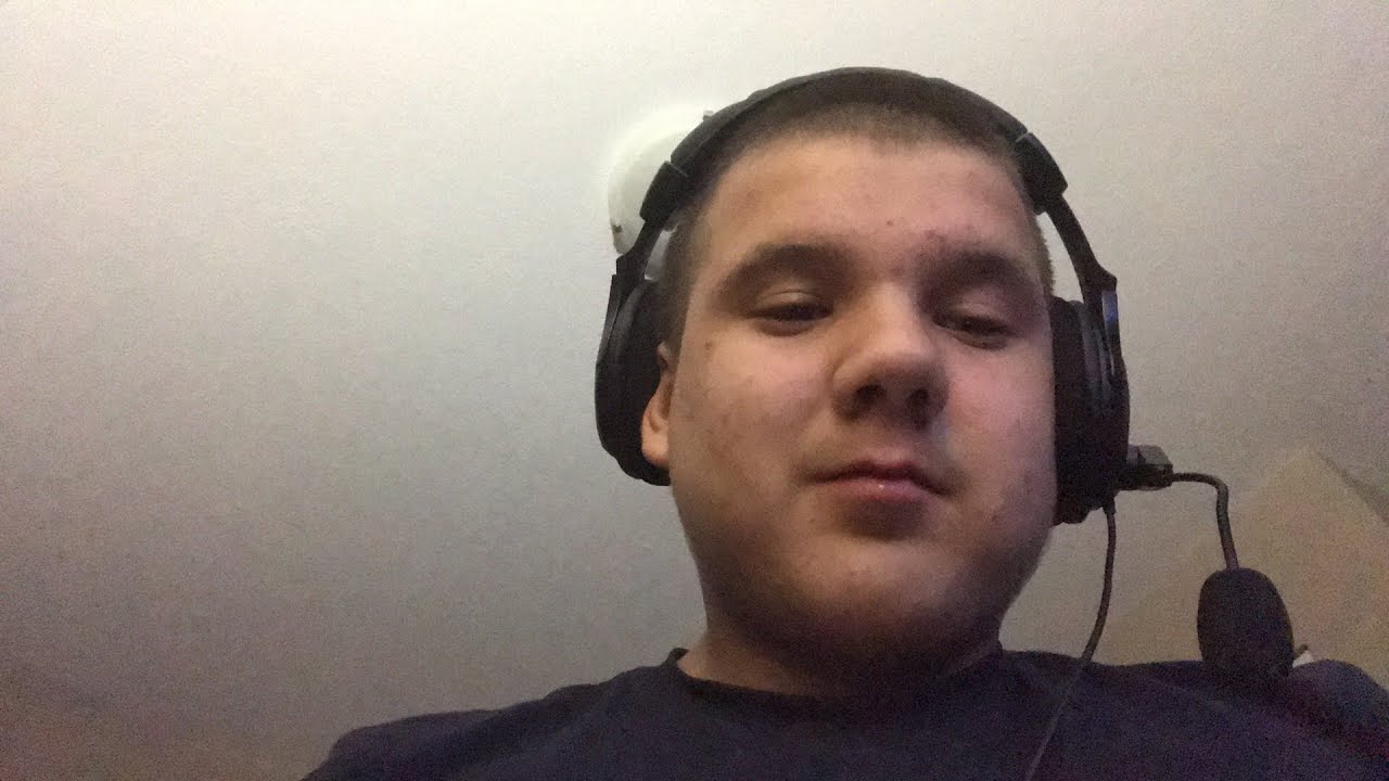 Playing ps4 - YouTube