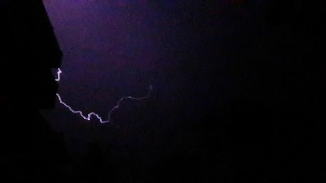 Thunder in slow motion - YouTube