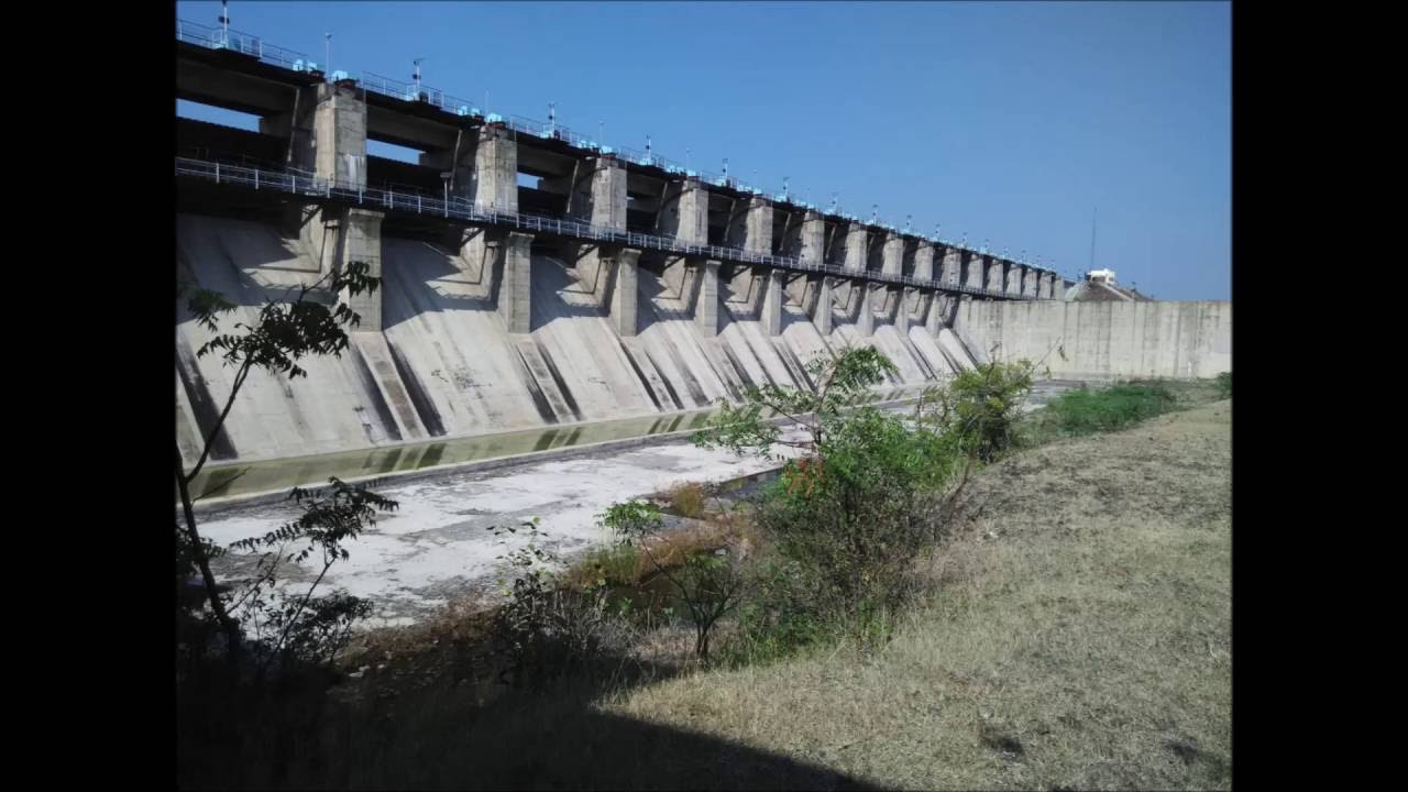 Dhanegaon Dam on Manjara River - YouTube