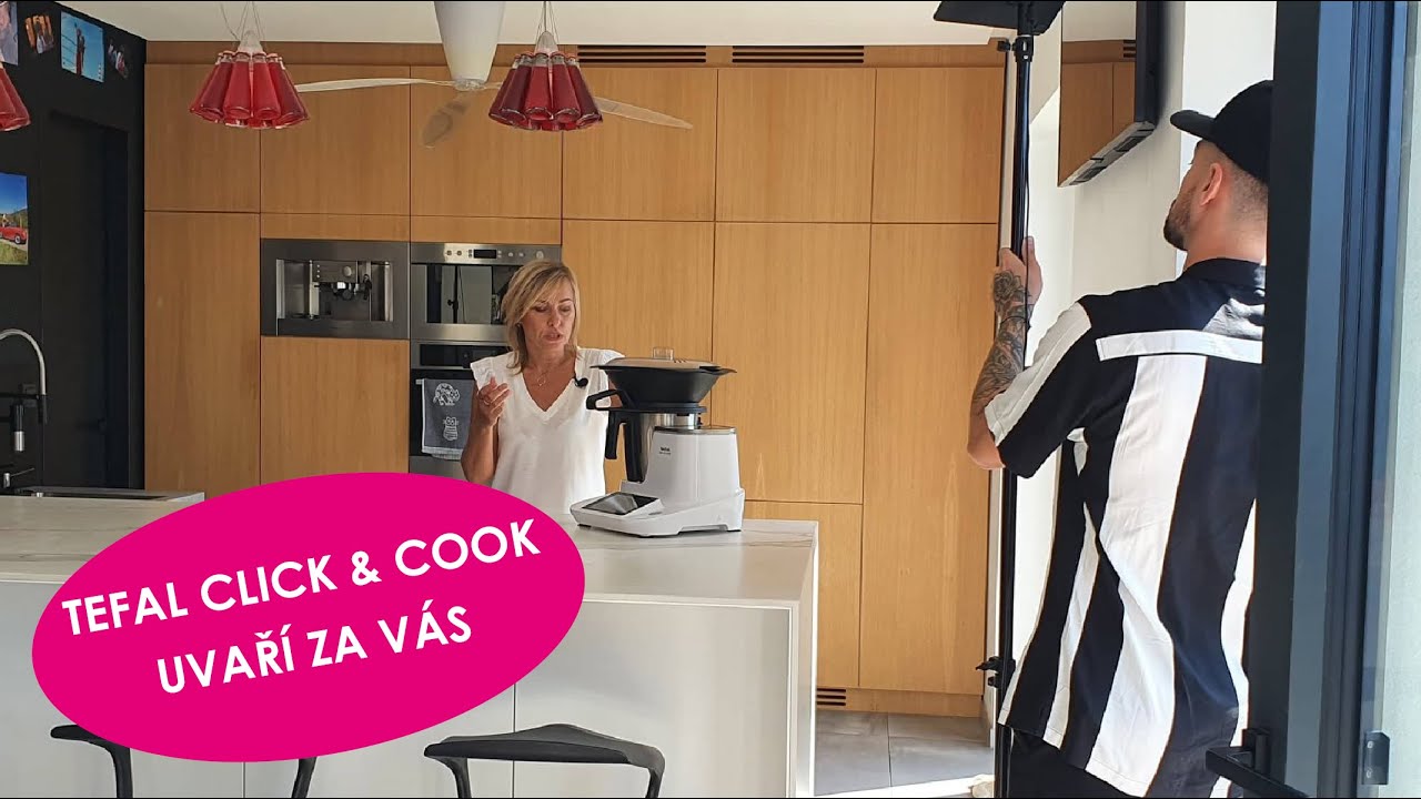 Tefal Click & Cook: Elektrický hrnec, který uvaří téměř za vás - YouTube