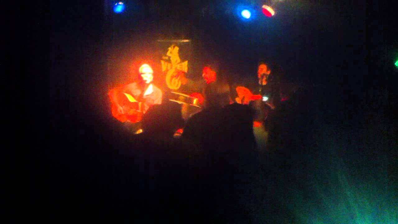 Art Alexakis from Everclear messing up Father of Mine at The Viper Room ...