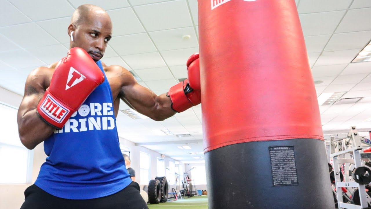 10 Minute BOXING CARDIO Workout for Weight Loss | Heavy Bag Cardio ...