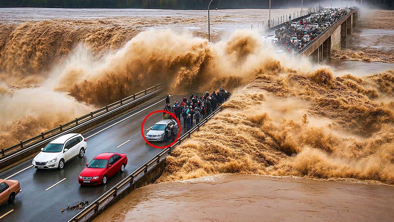 75 Shocking Natural Disasters Caught On Camera! - YouTube