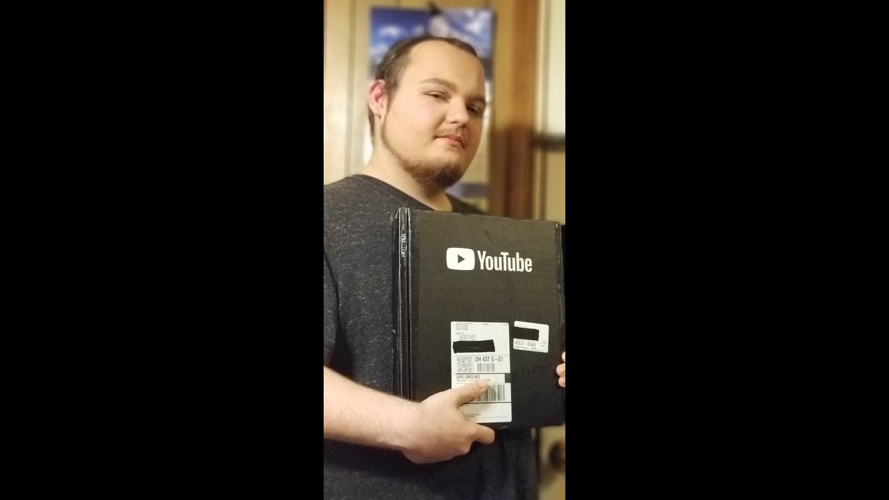 100K SUBSCRIBER SILVER PLAQUE UNBOXING! (THANK YOU) - YouTube