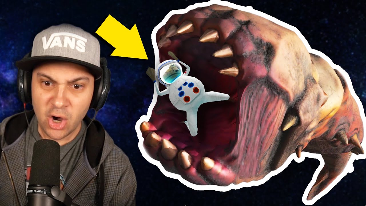 I found a GIANT SPACE WORM! | Amazing Frog - YouTube