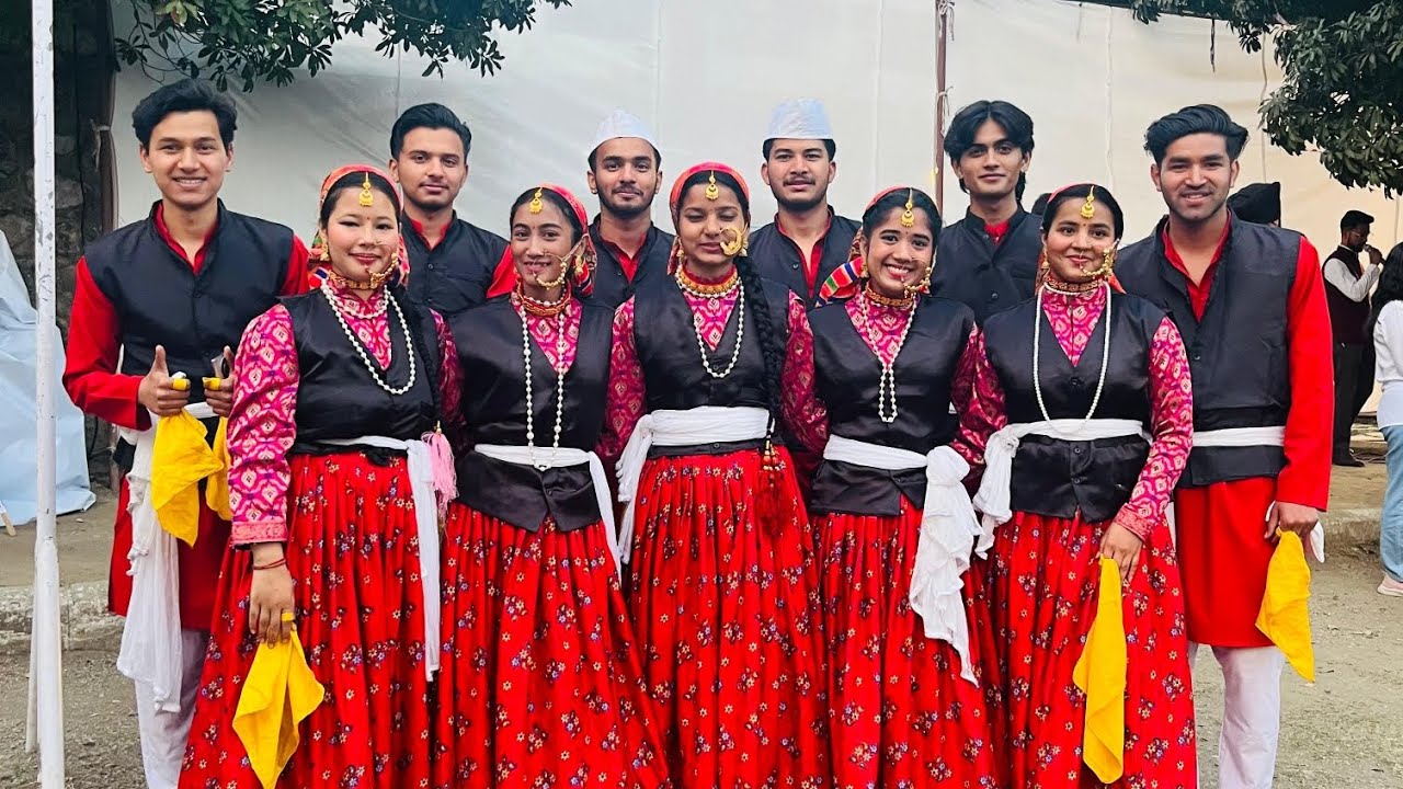 Garhwali dance performance | Pahadi dance ...