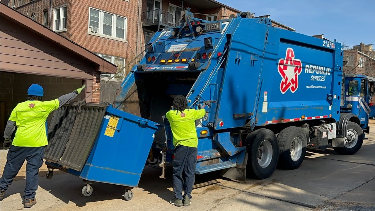 Republic Services Autocar Heil Rear Loader Garbage Truck Packing ...