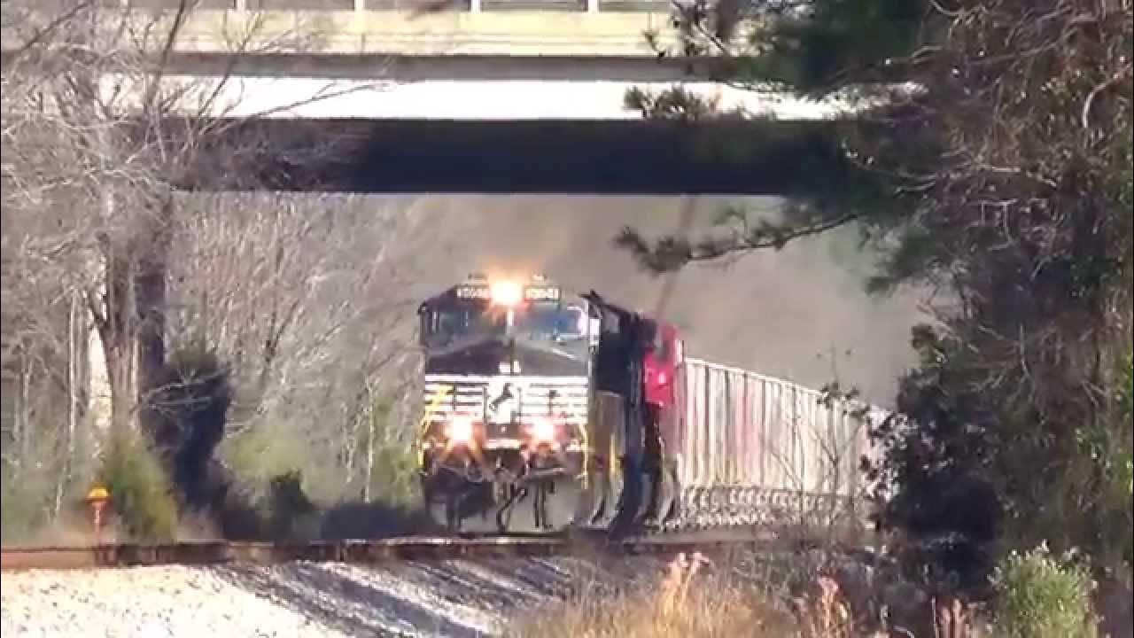 NS 9054 (GE C44-9W) Leads the NS V17 - YouTube