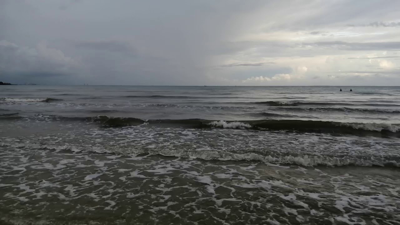 Tabarang Beach - YouTube