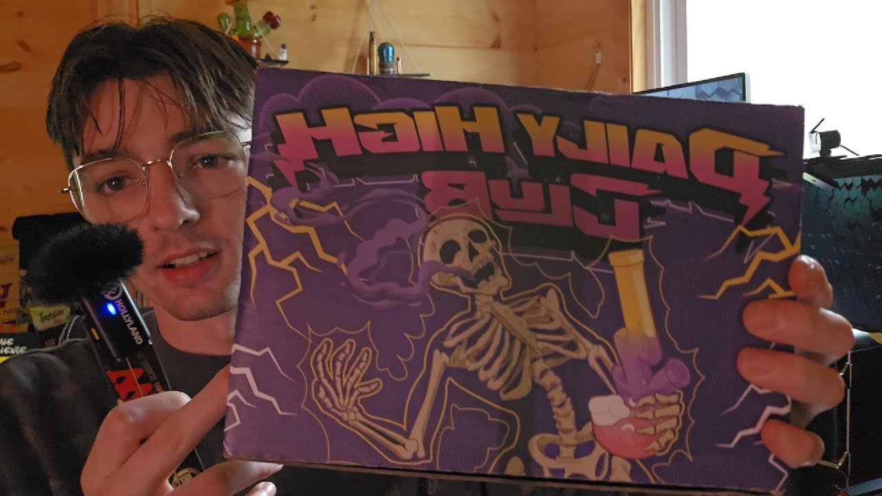 DAILY HIGH CLUB JULY UNBOXING! - YouTube