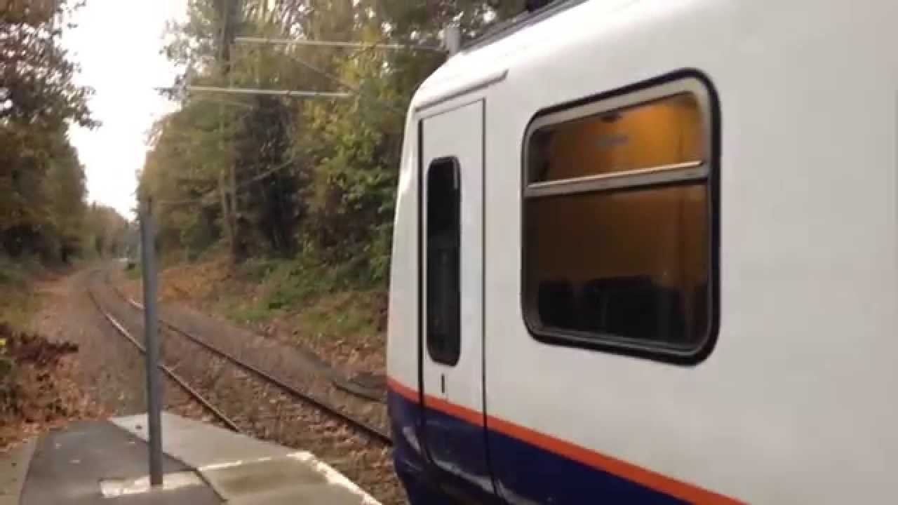 London Overground Class 321 Departs Emerson Park For Upminister - YouTube