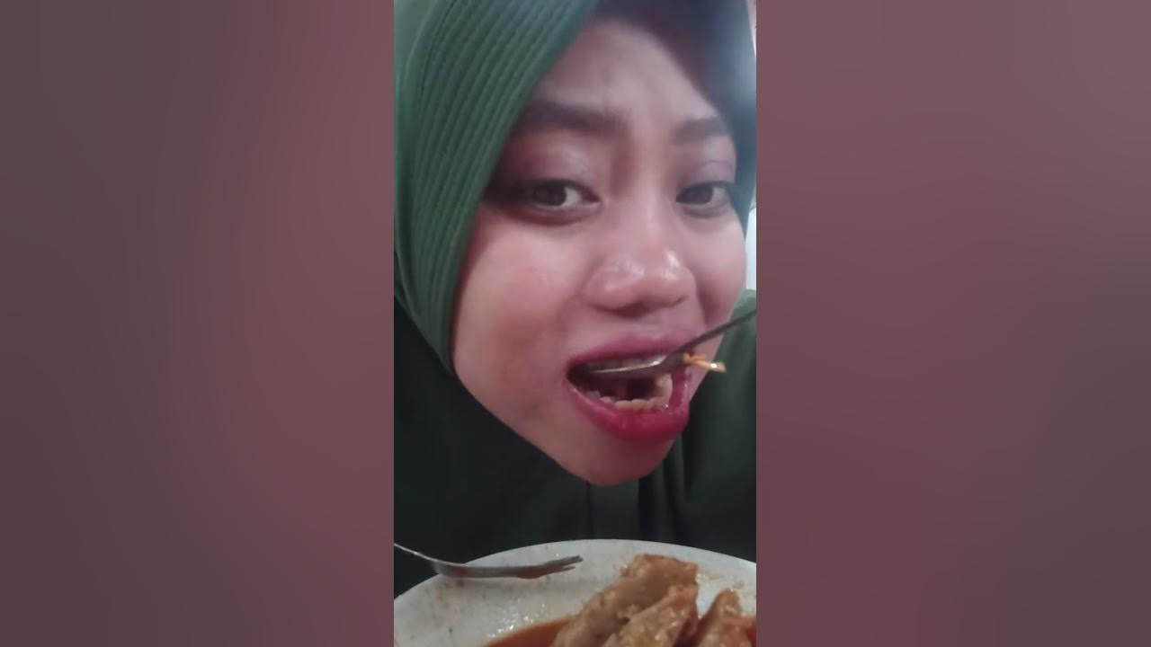 mbakarum ngajak mbakso - YouTube