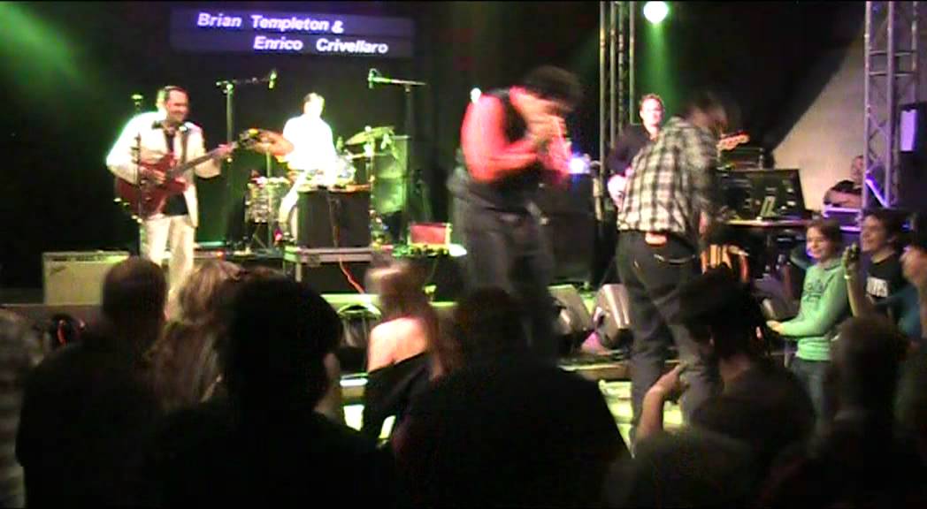 Brian Templeton & Enrico Crivellaro @ Binkom Blues 2011 - YouTube