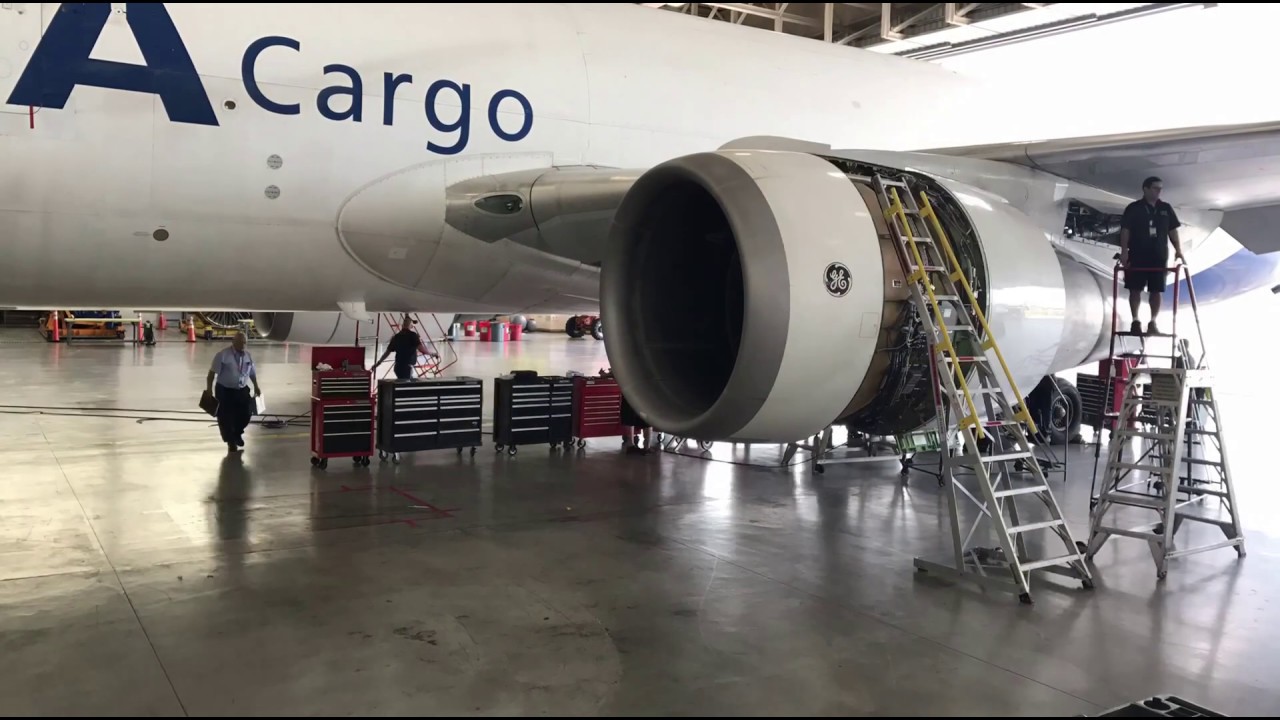 B767 ENGINE REPLACED - YouTube