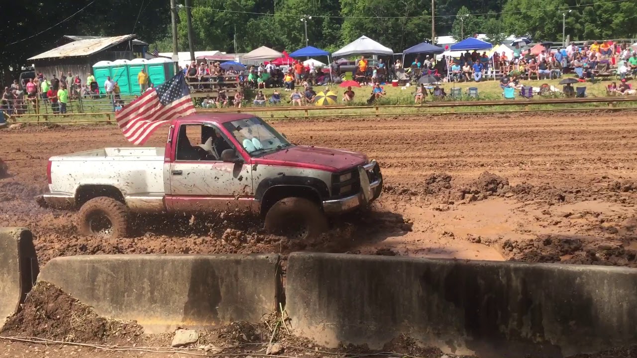 2018 Putnam County WV Fair Mud Runs Leon Landis || B Class - YouTube