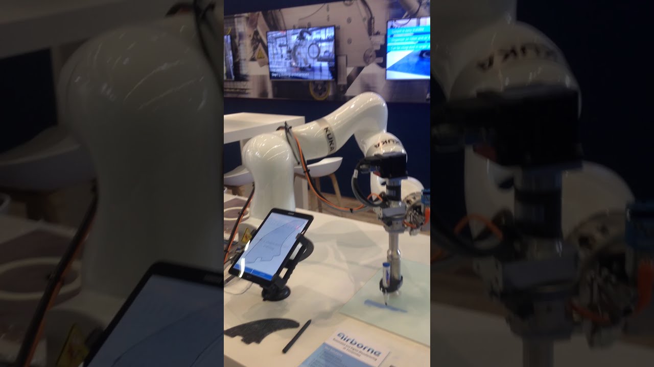 Cobot shows Automated Honeycomb Potting composite solution - Airborne ...
