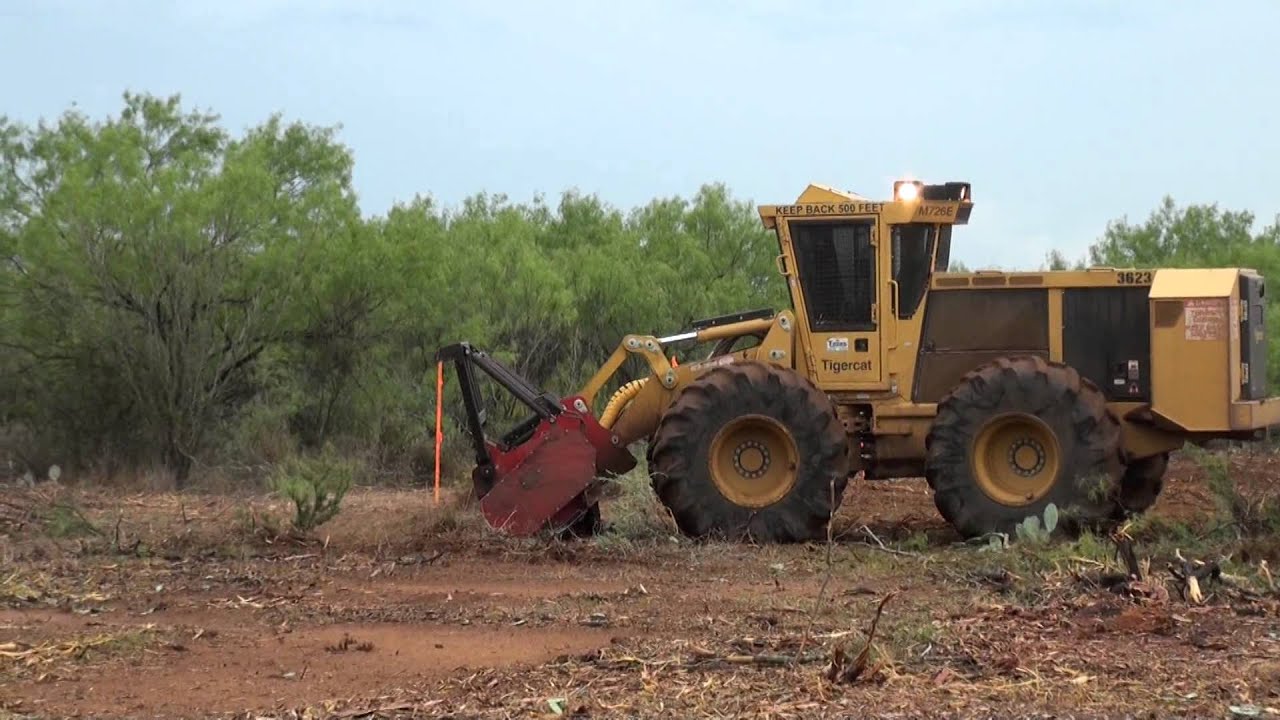 Tigercat M726E - south Texas oilfield - YouTube